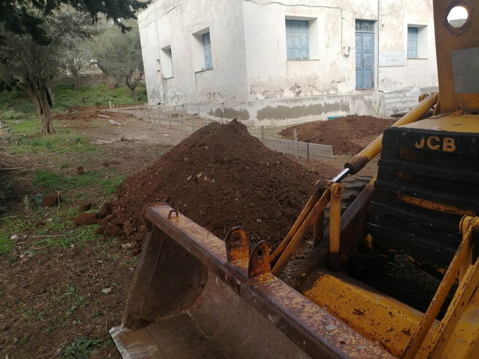 Ξεκίνησαν οι εργασίες ανακαίνισης του Δημοτικού Σχολείου Ψερίμου ...