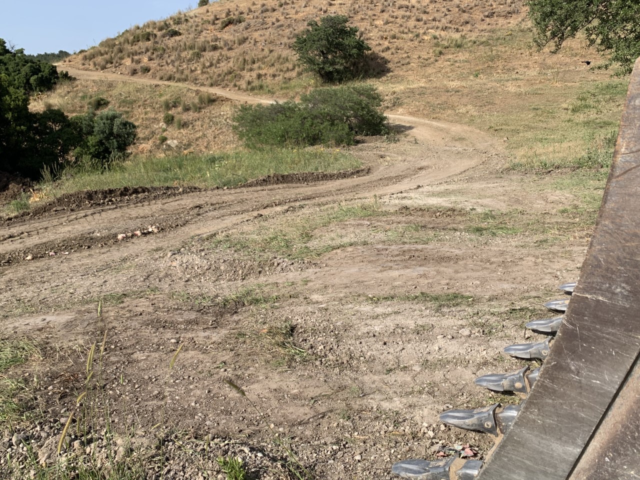 KOS ACADEMY SPORTS CLUB: ΚΑΤΑΣΚΕΥΗ ΥΠΕΡΣΥΓΧΡΟΝΗΣ ΠΙΣΤΑΣ ΟΡΕΙΝΗΣ ΠΟΔΗΛΑΣΙΑΣ - vimatisko.gr