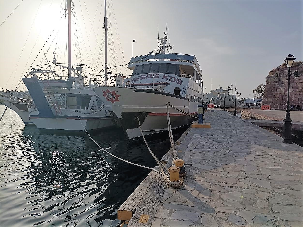 Παροπλισμένα και στα χέρια των “Funds” τα θρυλικά ημερόπλοια “Στεφαμάρ ...