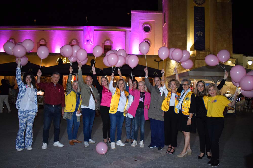 Με ροζ χρώμα φωταγωγήθηκε η Δημοτική Βιβλιοθήκη από την Λέσχη Lions Κω - vimatisko.gr