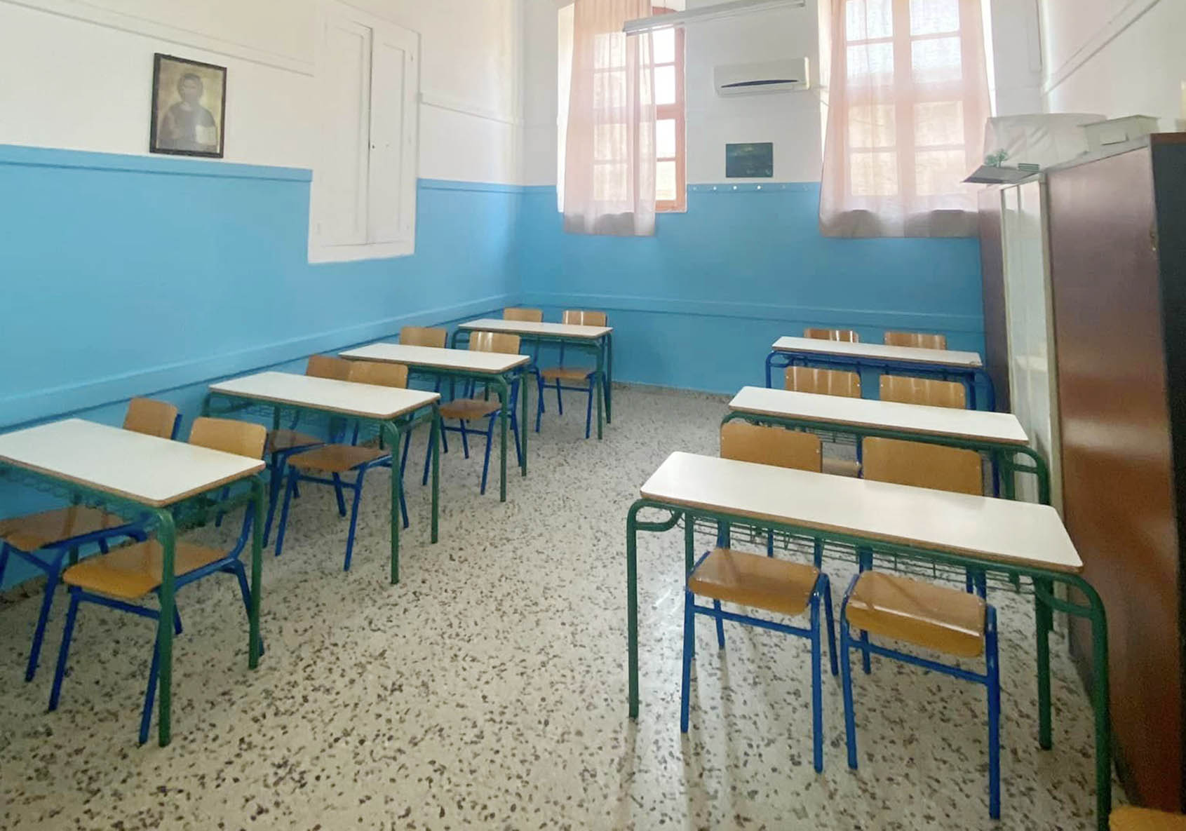 Πότε κλείνουν τα σχολεία για τα Χριστούγεννα - Oι σχολικές αργίες μέχρι ...