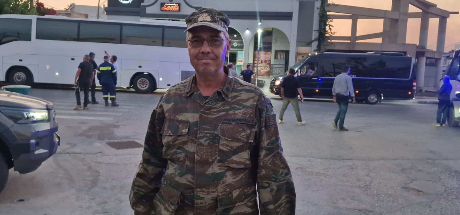 Πλησίασε στρατιωτικές εγκαταστάσεις η φωτιά - Τι δηλώνει ο Ταξίαρχος κ ...
