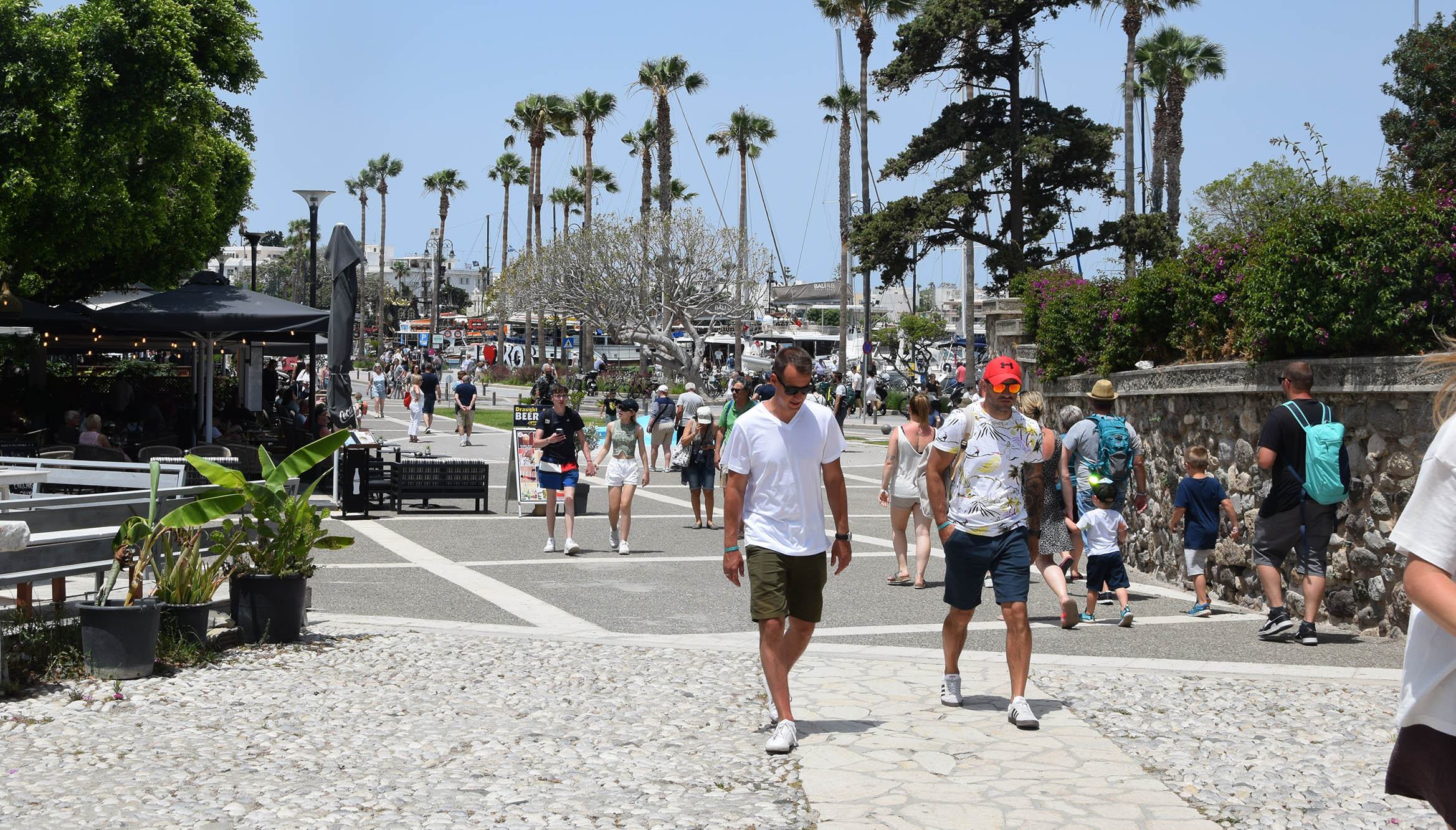 Kώστας Τεχνίτης: Η μεγάλη προσφορά Airbnb έριξε τις τιμές διανυκτέρευσης - vimatisko.gr