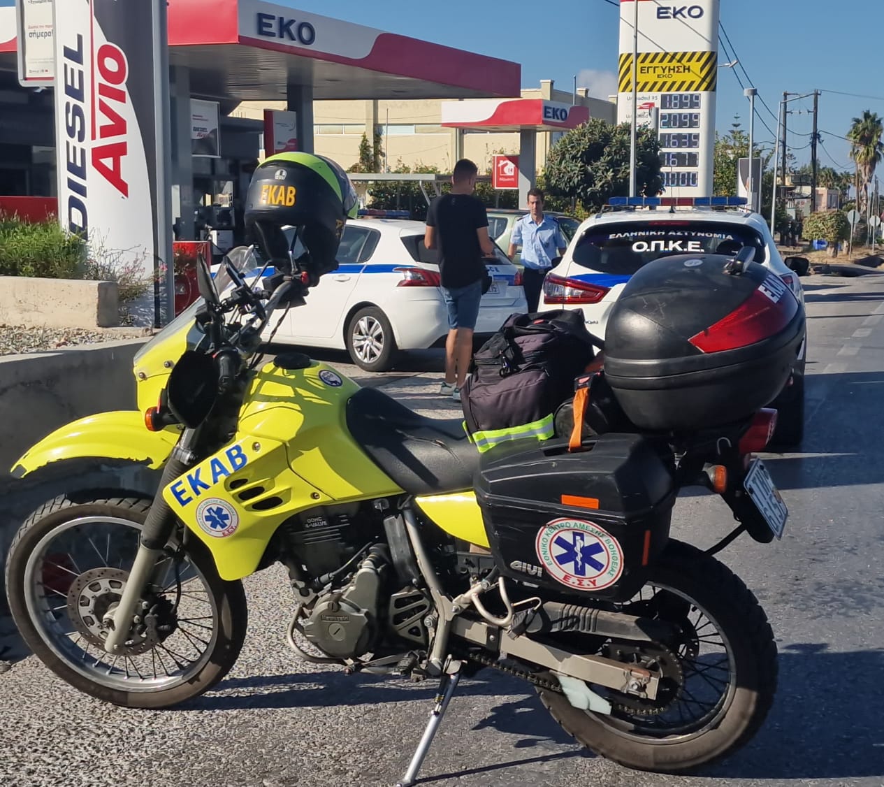 Σύγκρουση σχολικού λεωφορείου με μηχανάκι στην Κω - vimatisko.gr