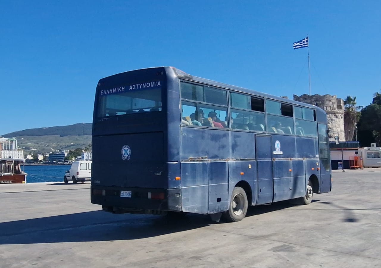 Περίπου 30 μετανάστες έφτασαν στο λιμάνι Κω από τη Ρόδο - Οδηγήθηκαν στην δομή Πυλίου - vimatisko.gr