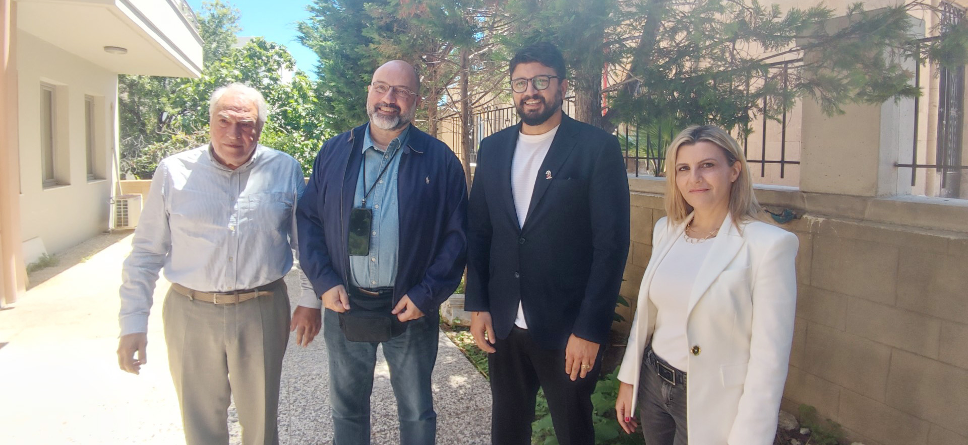 Την Κω επισκέφτηκαν οι υποψήφιοι ευρωβουλευτές του ΠΑΣΟΚ Σάκης ...