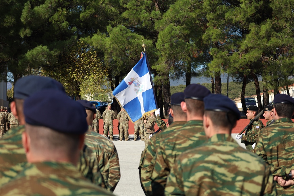 Επιστολή απόγνωσης στρατιωτικού προς Δένδια: Ένα μήνα ψάχνω σπίτι στην ...