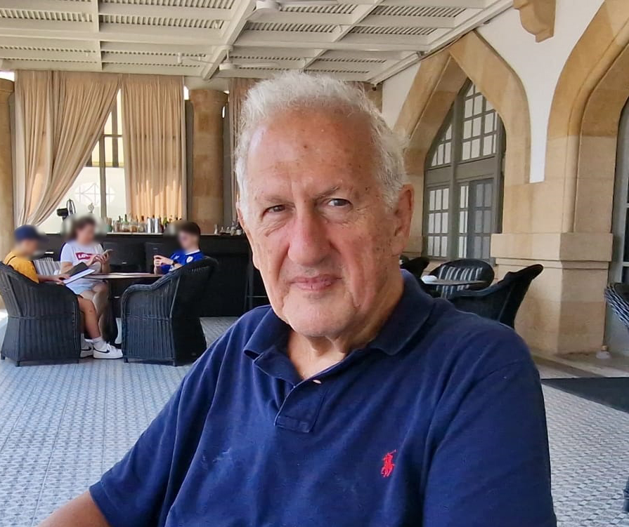 Ο Κ. Σκανδαλίδης μιλάει για την εκδήλωση παρουσίασης στην Κω του βιβλίου «Το βιολί του παπα ...