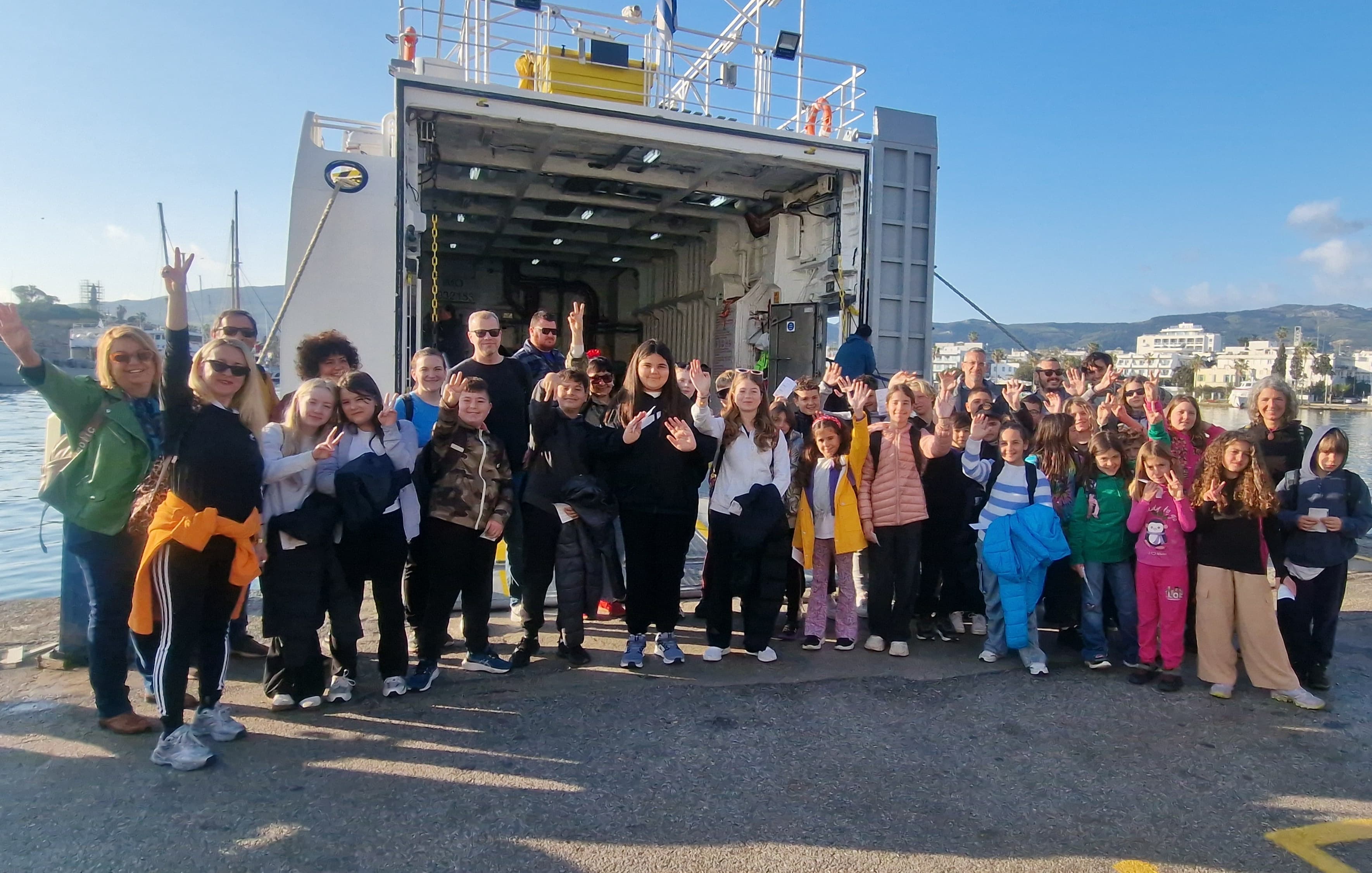 Αναχώρησε το 2ο Δημ. Σχολείο Κω για εκδρομή στη Νίσυρο - vimatisko.gr