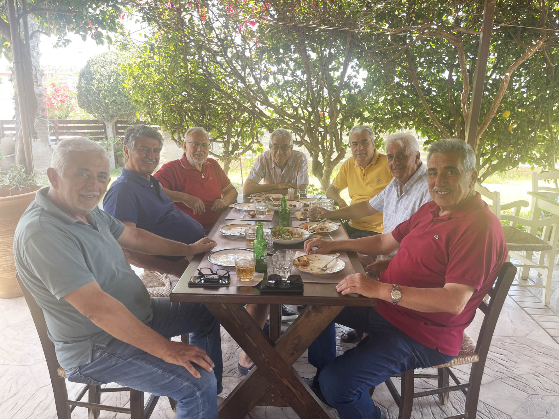 Συνάντηση μελών του Δ.Σ. του Ομίλου για την Δημοκρατία και την ...