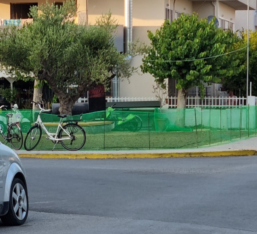 Με πρωτοβουλία κατοίκων "πρασίνισε" ο κόμβος στην οδό Μανδηλατά και Ναυαρίνου στην Κω - vimatisko.gr