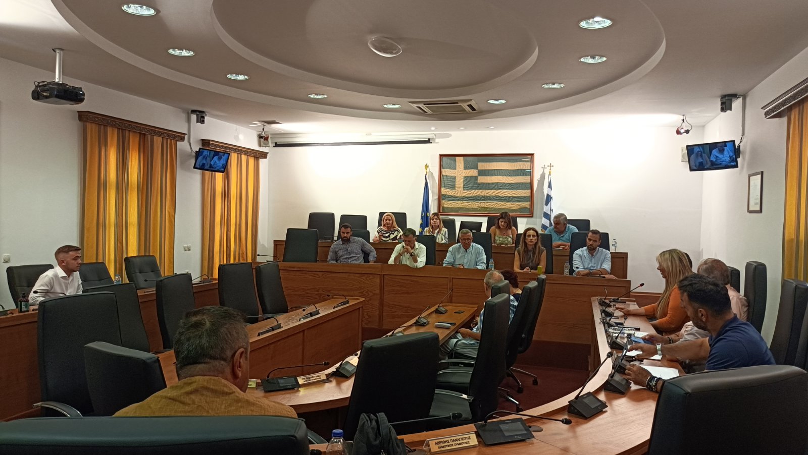 Aναβλήθηκε λόγω μη απαρτίας η ειδική συνεδρίαση απολογισμού των ...