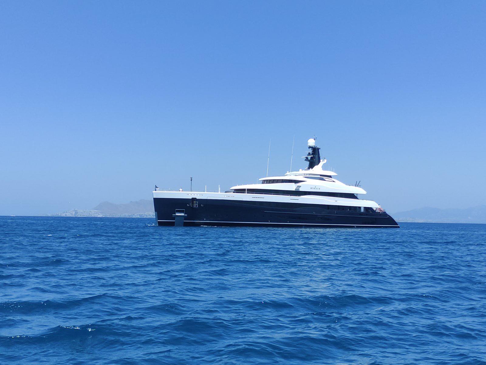 Ένα πλωτό παλάτι δεσπόζει στη Μαρίνα Κω - vimatisko.gr